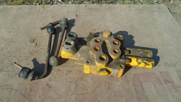 Tractor Implement Hydraulic Lever Pack Twin Levers Yellow | Tractor ...