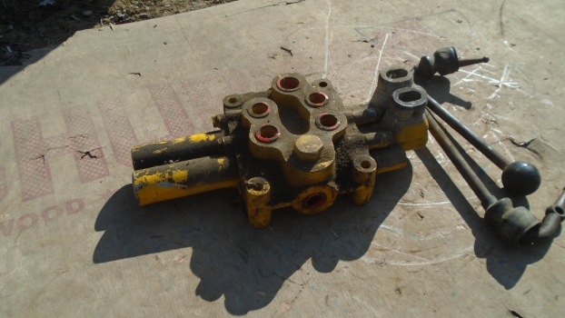 Tractor Implement Hydraulic Lever Pack Twin Levers Yellow | Tractor ...