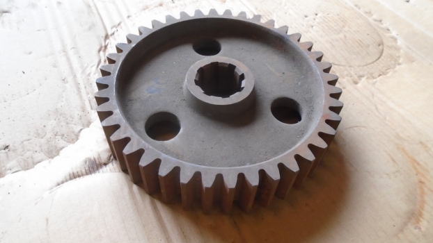 Howard Rotavator 40 Tooth Gear 8 Spline 880103 (code17) | Tractor ...
