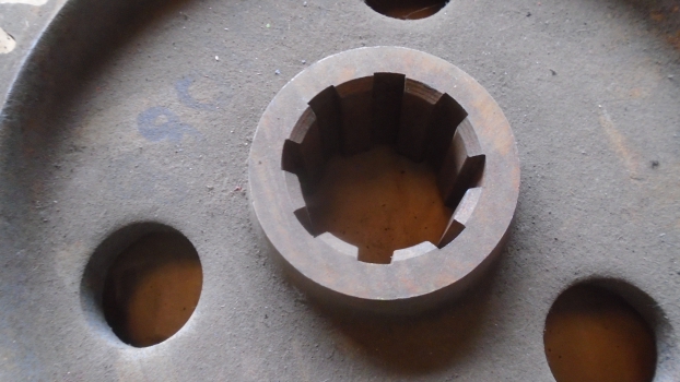 Howard Rotavator 40 Tooth Gear 8 Spline 880103 (code17) | Tractor ...