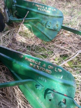 pierce of wexford trailing plough 2 furrow with discs | Ploughs ...